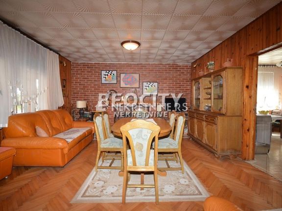 Barajevo, Glumčevo brdo, Vucinac, 13.0, 770m2, 315000EUR