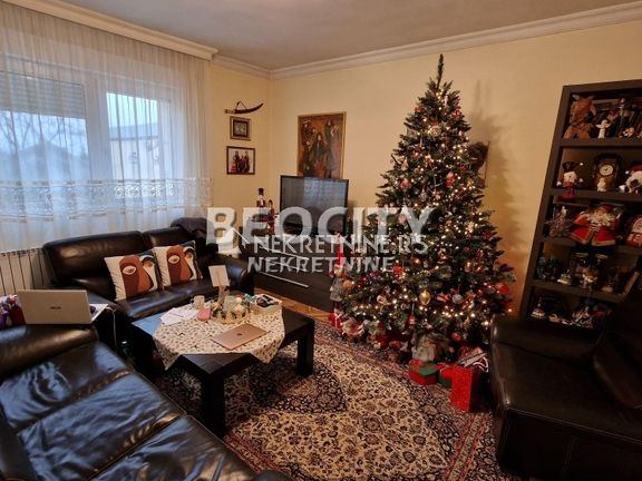 Zvezdara, Mali Mokri Lug, Bulevar kralja Aleksandra, 5.0, 100m2, 370000EUR