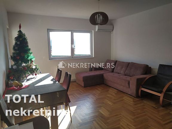 Četvorosoban stan NOVI SAD, 108150€