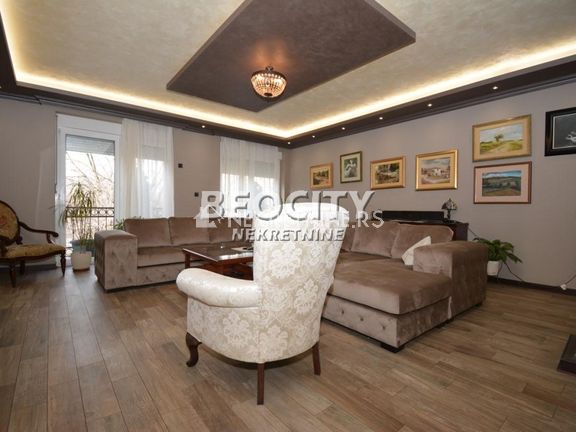 Zvezdara, Učiteljsko naselje, Marčanska , 4.0, 197m2, 350000EUR