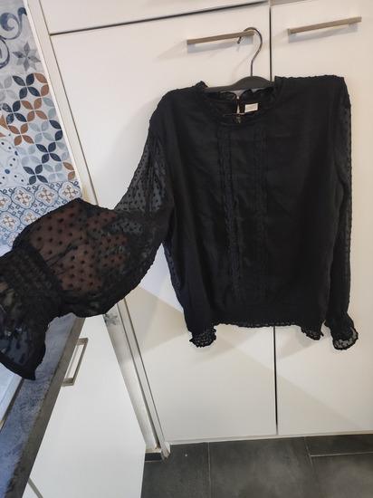LINDEX elegantna romanticna crna bluza S/M