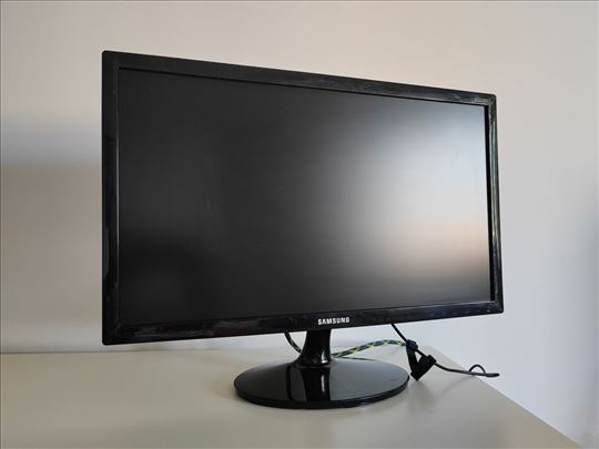 Samsung 22" LCD Monitor