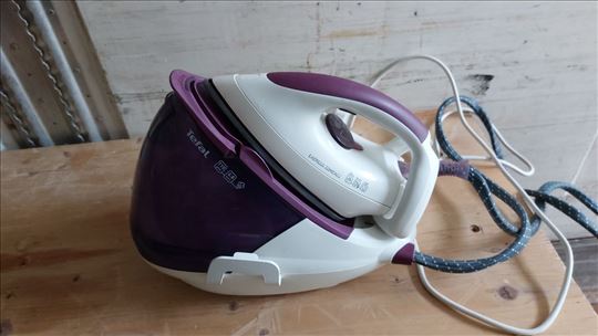 Pegla sa bazom Tefal GV7091