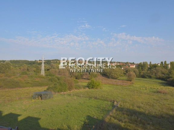 Mladenovac, Mladenovac (mesto), Učiteljska, 33a, 136000EUR