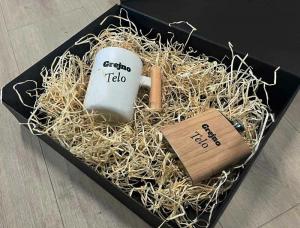 Gift set GREJNO TELO šolja + pljoska