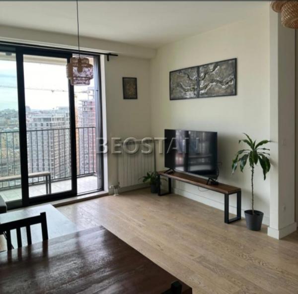 Hercegovacka, Trosoban stan za izdavanje, 78m2, 1.300€