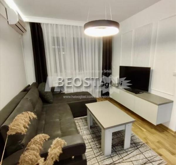 Skopljanska, Dvosoban stan za izdavanje, 40m2, 600€