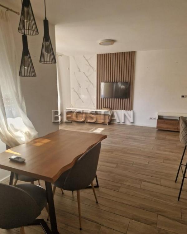 Pregrevica, Trosoban stan za izdavanje, 70m2, 700€