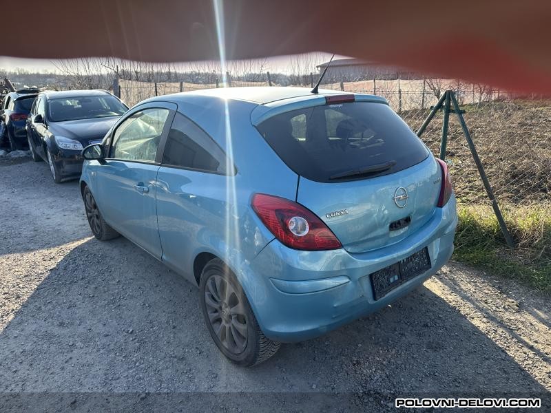 Opel Corsa Z21Z Kompletan Auto U Delovima