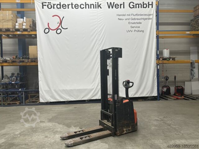 Kamioni sa paletama
BT Hochhubwagen SWE 145