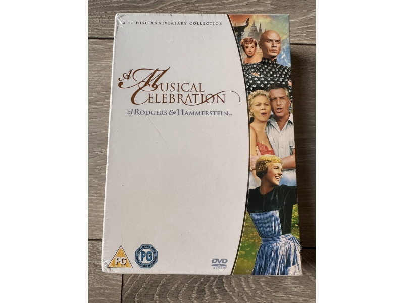 Musical Celebration (12 dvd collection)Novo!