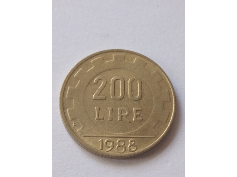 200 Lira 1988.g - Italija -