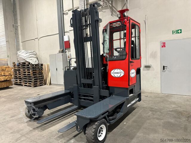 4 Way Forklift
Combilift C4000 // DIESEL //Perfect condition