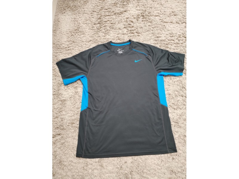 NIKE dri-fit L