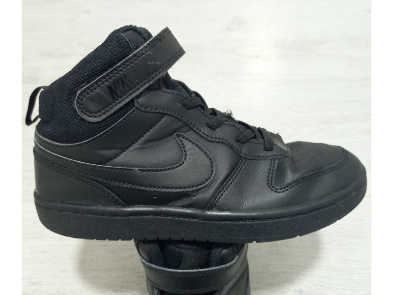 Nike Court Borough patike br. 35 - original