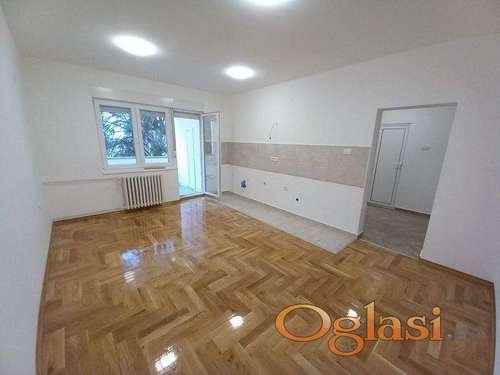 543674-Dvoiposoban-50m2-Petrovaradin