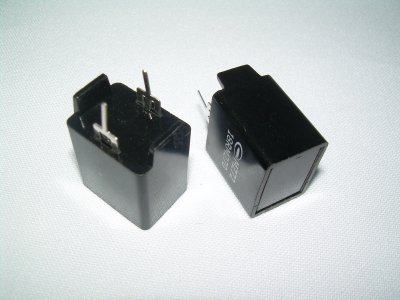 PTC OTPORNIK 2P CRNI