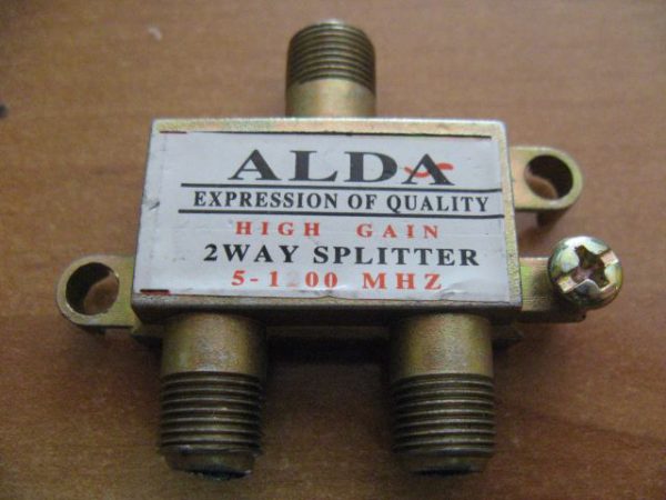 SPLITER 1/2 ZUTI 5-1000MHz