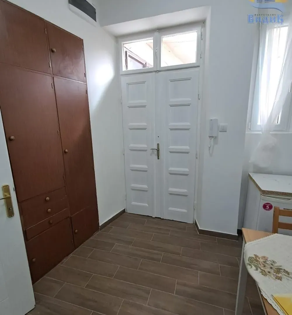 Izdavanje, jednosoban stan, 23m2, Stari Grad, Beograd