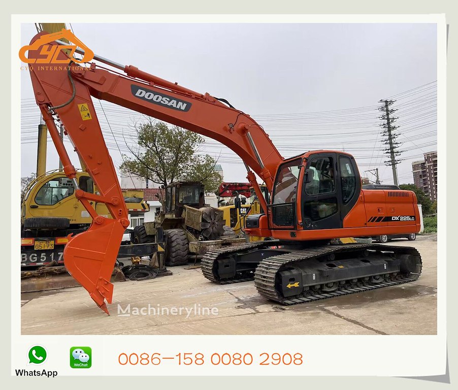 Doosan DX225LC bager guseničar