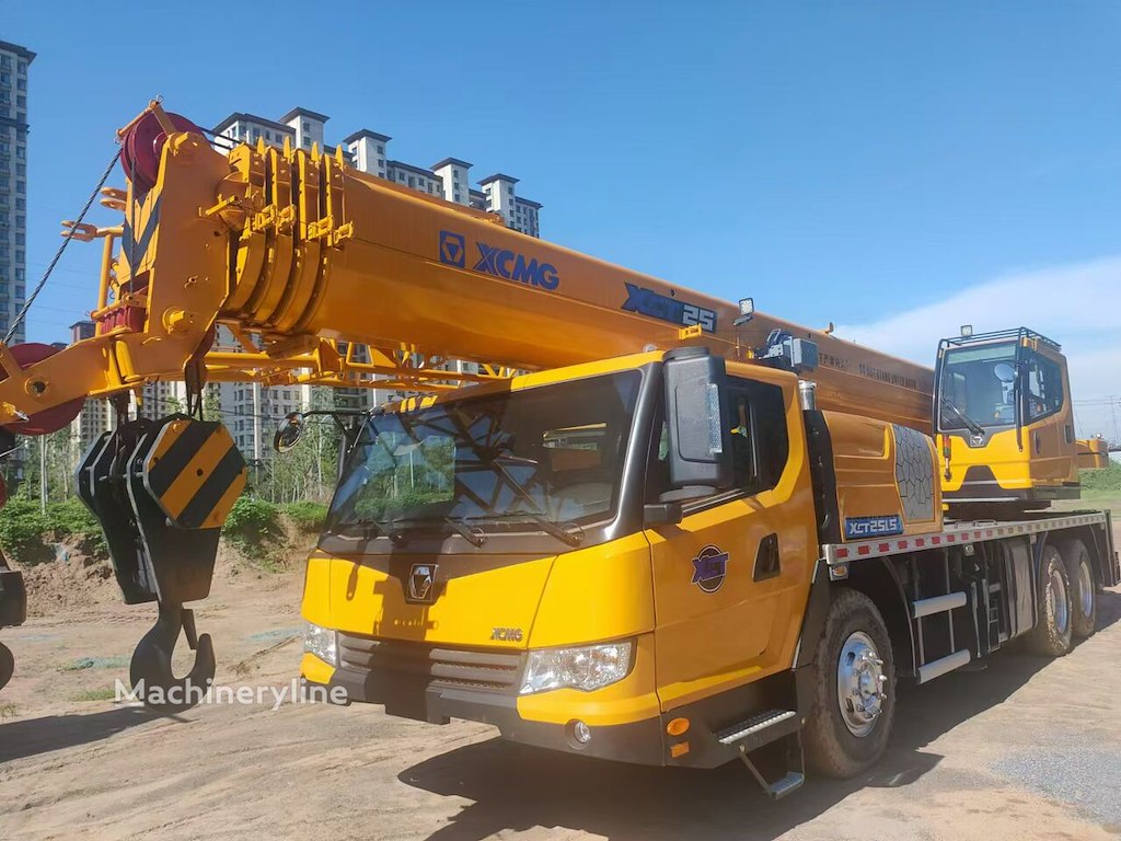 XCMG XCT25 25 ton 25t truck mounted crane pokretna dizalica