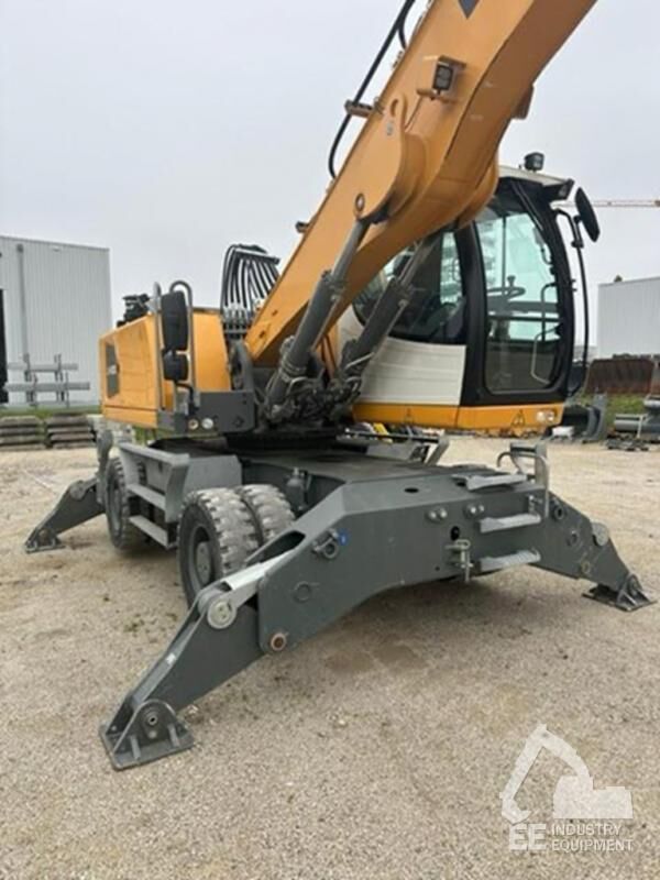 Liebherr LH 30 INDUSTRY bager za pretovar