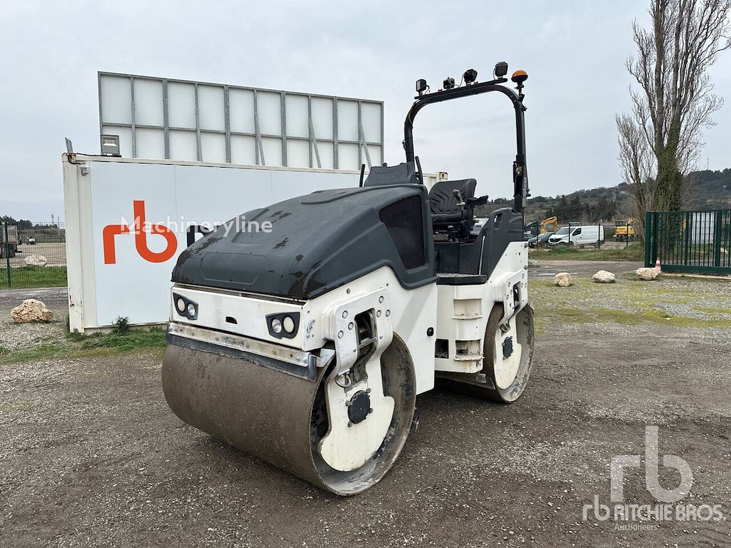 Prodaje se BOMAG BW138 AD-5 Compacteur Vibrant Tandem mali valjak na aukciji