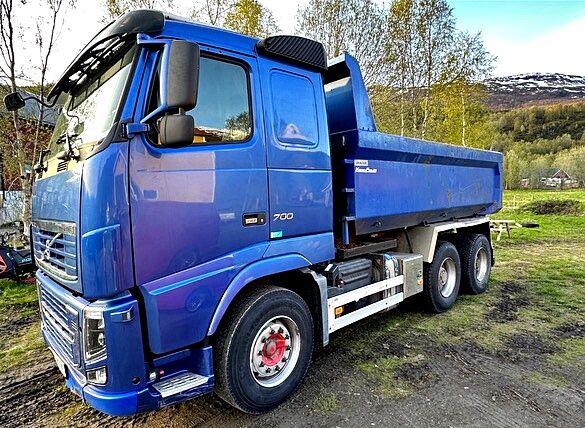 Volvo FH16 700 *6x4 *FULL STEEL *HUB REDUCTION *NEW TECHNICAL INSPECTI kiper