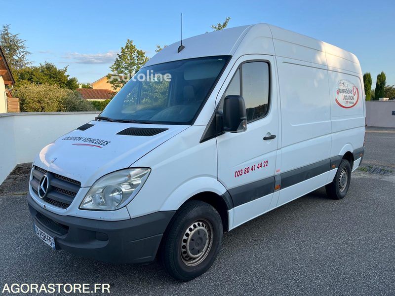 Prodaje se Mercedes-Benz Sprinter minibus furgon na aukciji