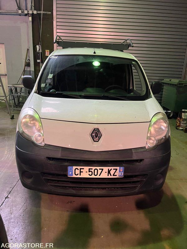 Prodaje se Renault KANGOO laki furgon na aukciji