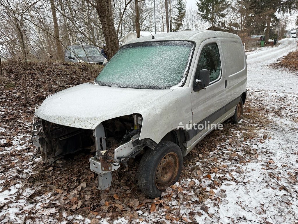 Prodaje se Citroen Berlingo laki furgon na aukciji