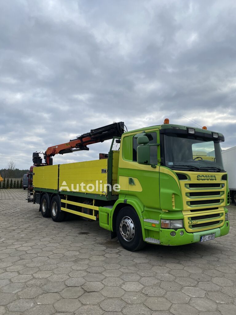 Scania R380 kamion s ravnom platformom