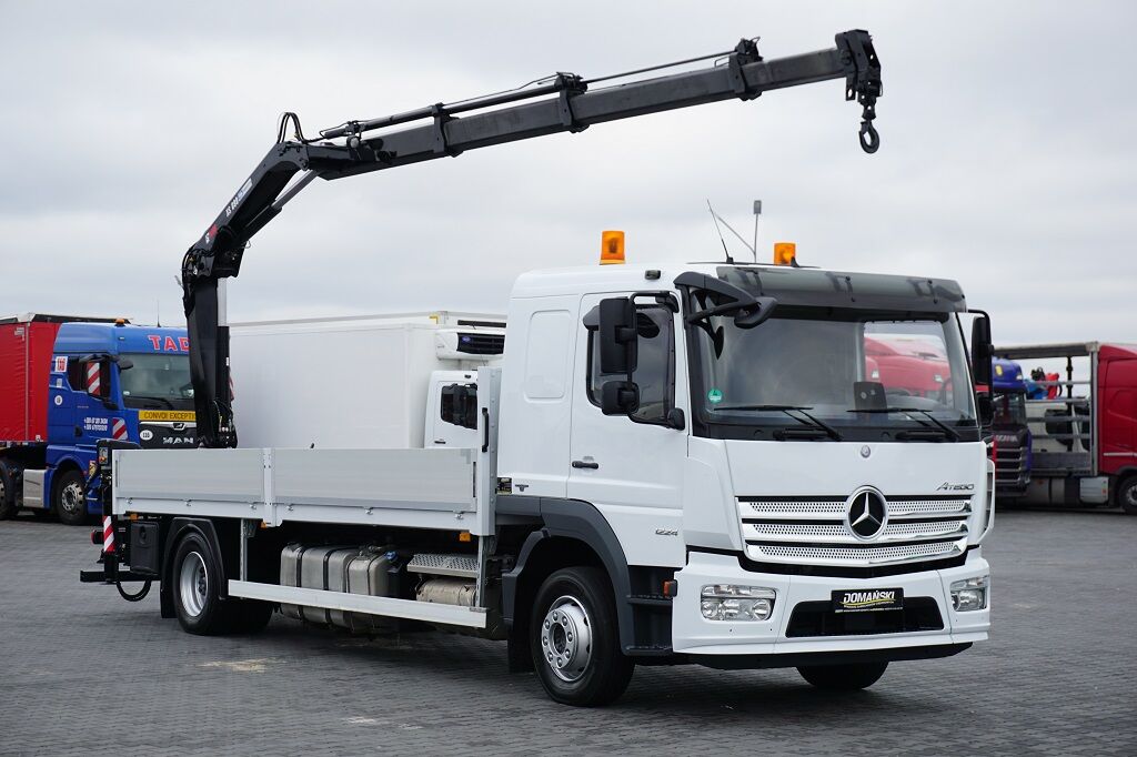 Mercedes-Benz ATEGO / 1224 / ACC / SKRZYNIOWY + HDS / HIAB 099 B - 3 DUO kamion s ravnom platformom