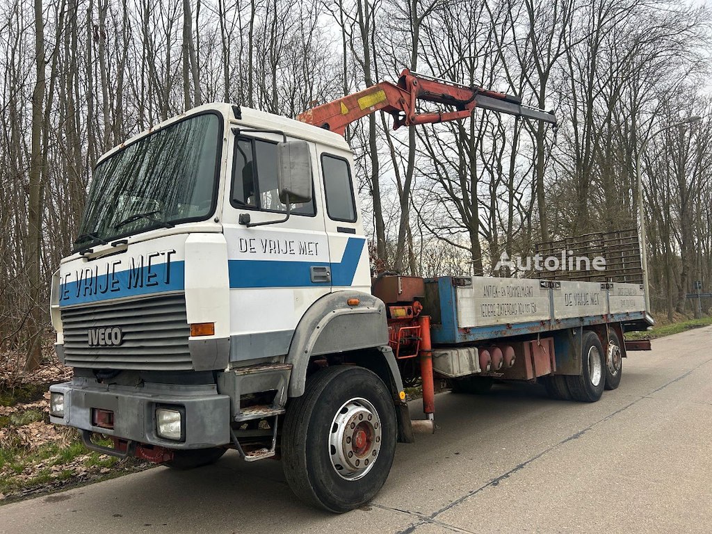 IVECO Turbotech 240-32 kamion s ravnom platformom