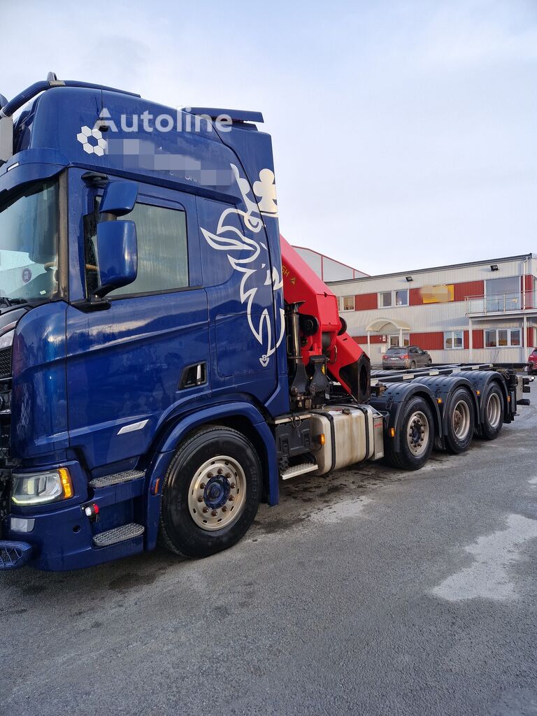 Scania R650 8x2 Palfinger 53002SH E kamion s ravnom platformom