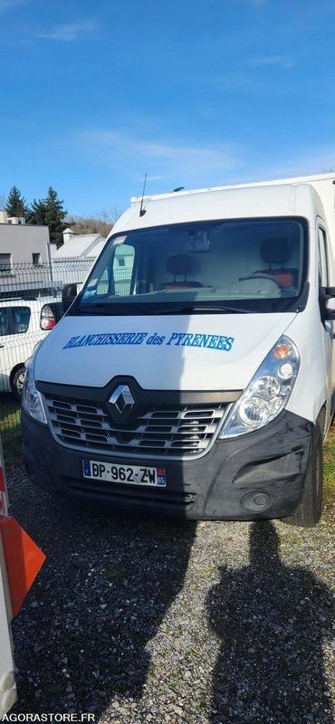 Prodaje se Renault MASTER kamion furgon < 3.5t na aukciji