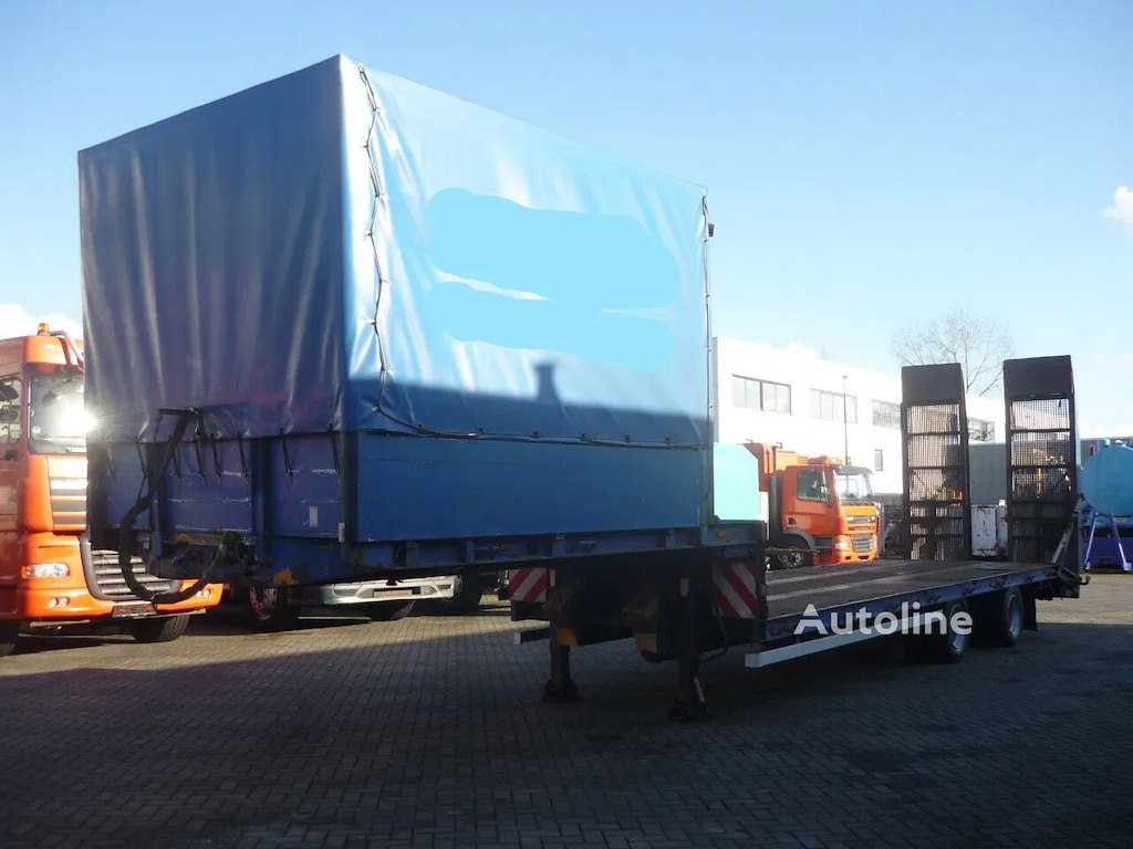 Wilbert Diversen Stromberg Semie low loader with ramps poluprikolica sa niskom platformom