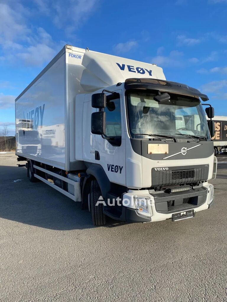 Volvo FL 250 4x2 - Isotherm box - Zepro loadlift - 5.60 WB kamion furgon