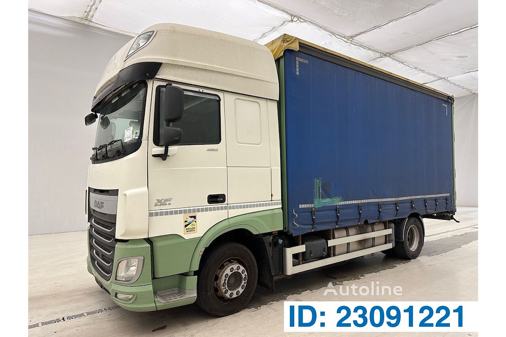 DAF XF 460 Super Space Cab kamion sa klizna zavesa cerada