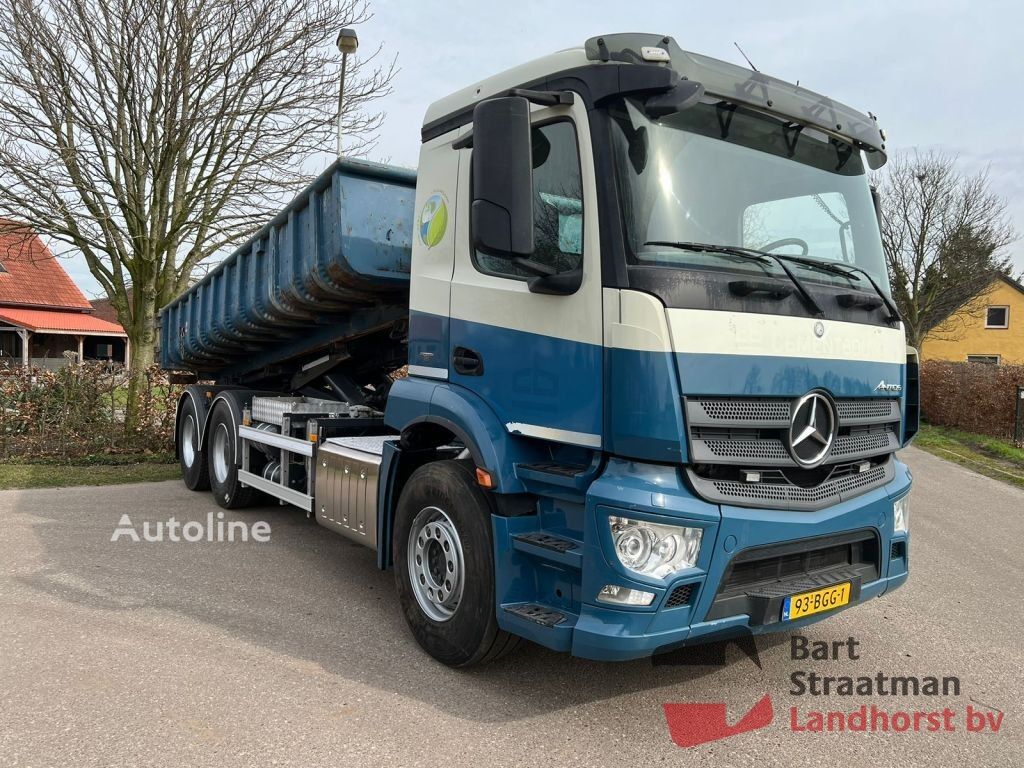 Mercedes-Benz ANTOS 6x4 Euro 6 met translift 24 ton kettingsysteem 273641 km kamion sa kukom za podizanje tereta