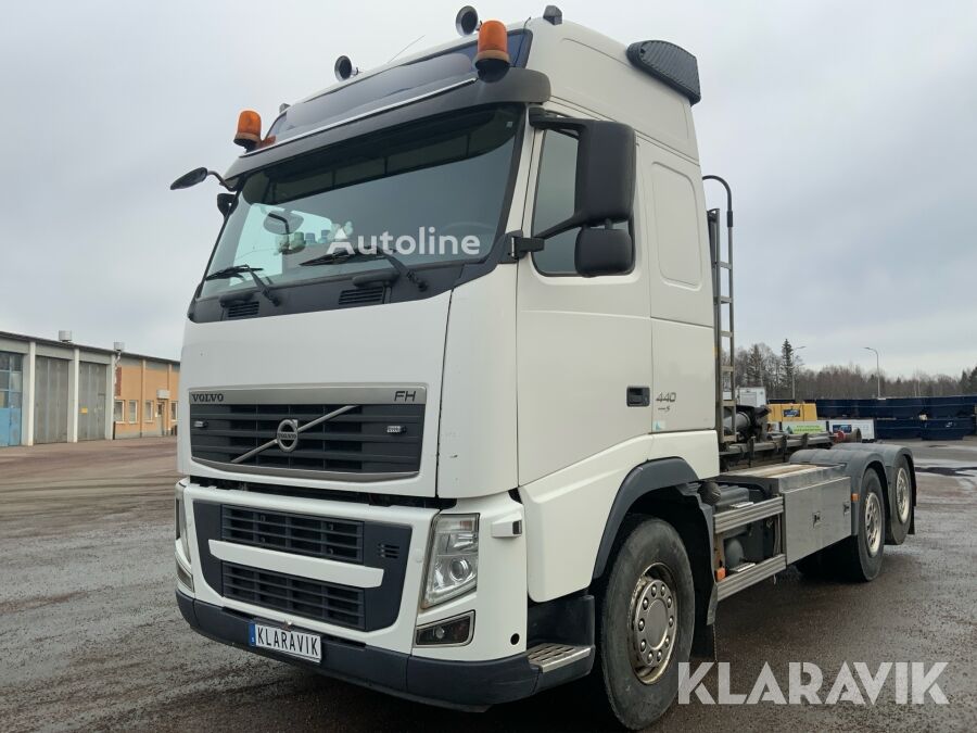 Prodaje se Volvo FH 440 rol kiper sa kukom na aukciji