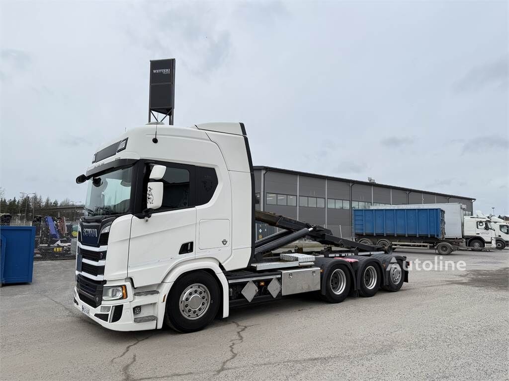 Scania R 580 8X4 kamion rol kiper