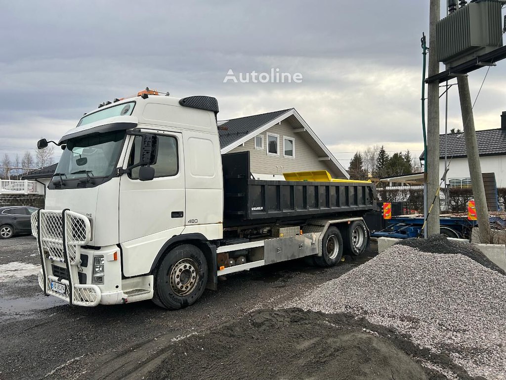 Prodaje se Volvo FH 480 6*2 rol kiper sa kukom na aukciji