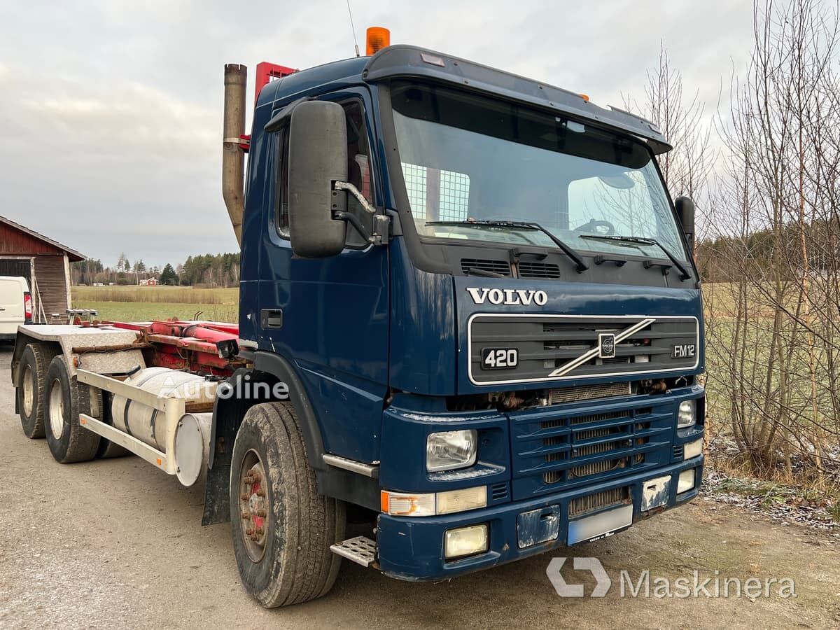 Prodaje se Volvo FM12 rol kiper sa kukom na aukciji