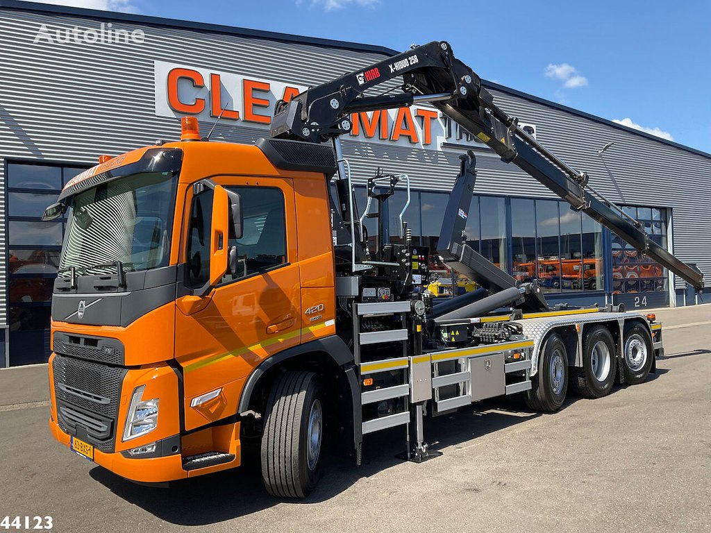 Volvo FM 420 8x2 Hiab 25 Tonmeter laadkraan Welvaarts laadkraan weegsy kamion rol kiper