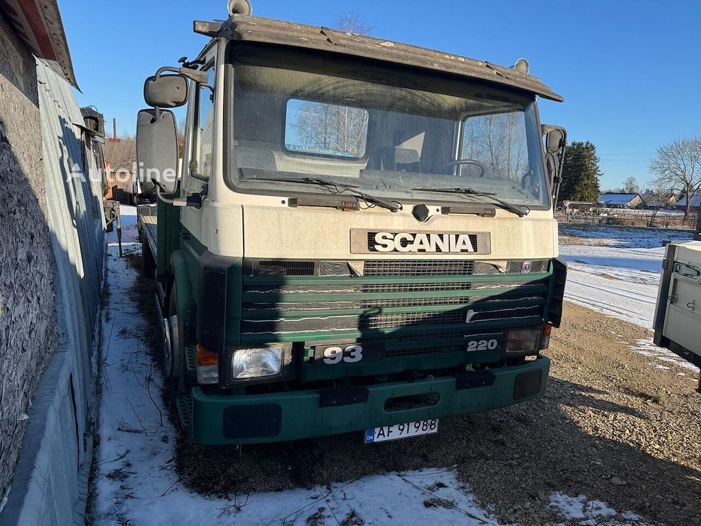 Scania 93.220 autotransporter