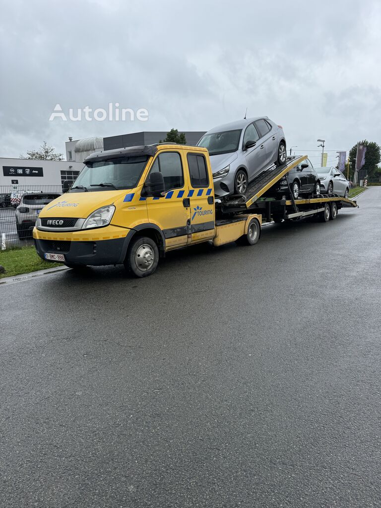 IVECO šlep auto + prikolica autotransportera