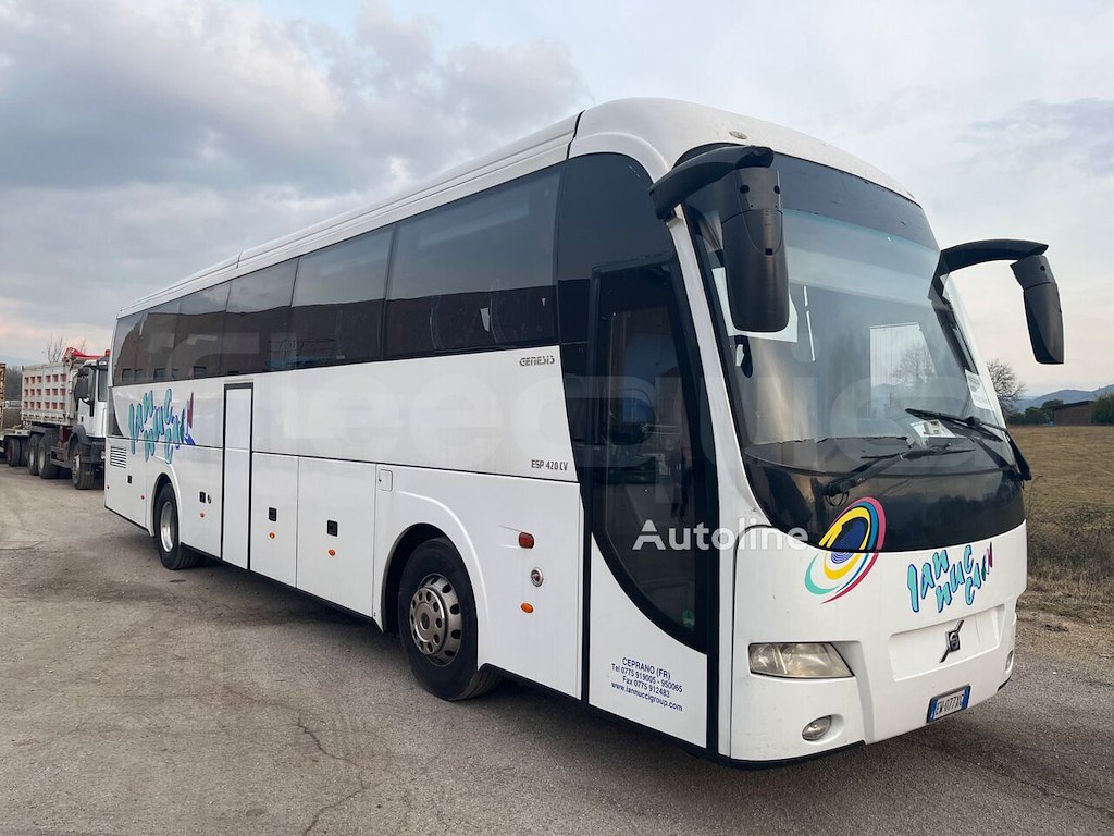 Prodaje se Volvo B12 turistički autobus na aukciji