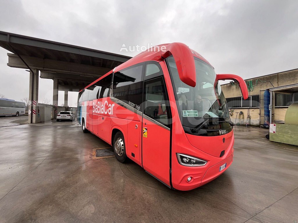 Prodaje se Irizar i6 turistički autobus na aukciji