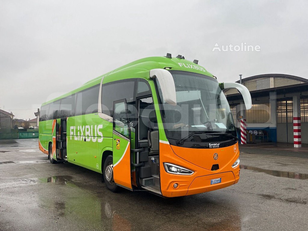 Prodaje se Irizar i6 turistički autobus na aukciji